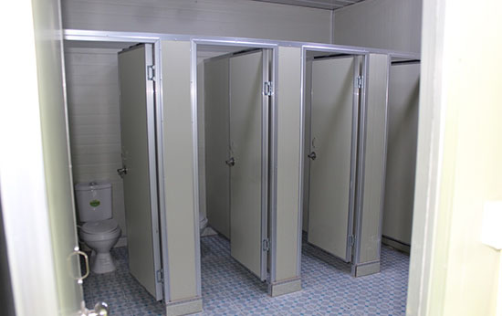 Convenient built-in toilet, suitable for families and public places